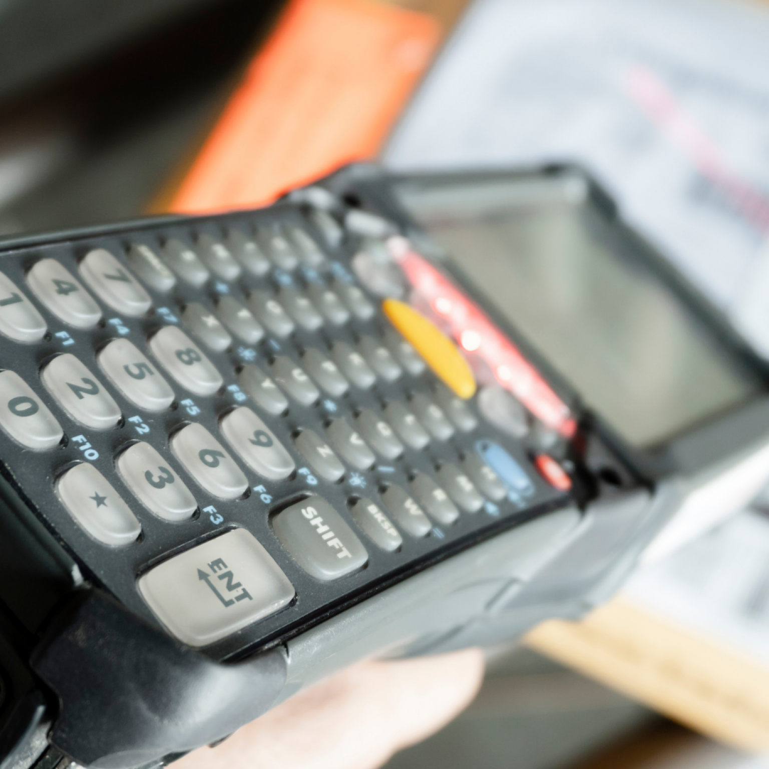 Barcode scanning met Infor Factory Track - Warehouse Mobility & Time ...